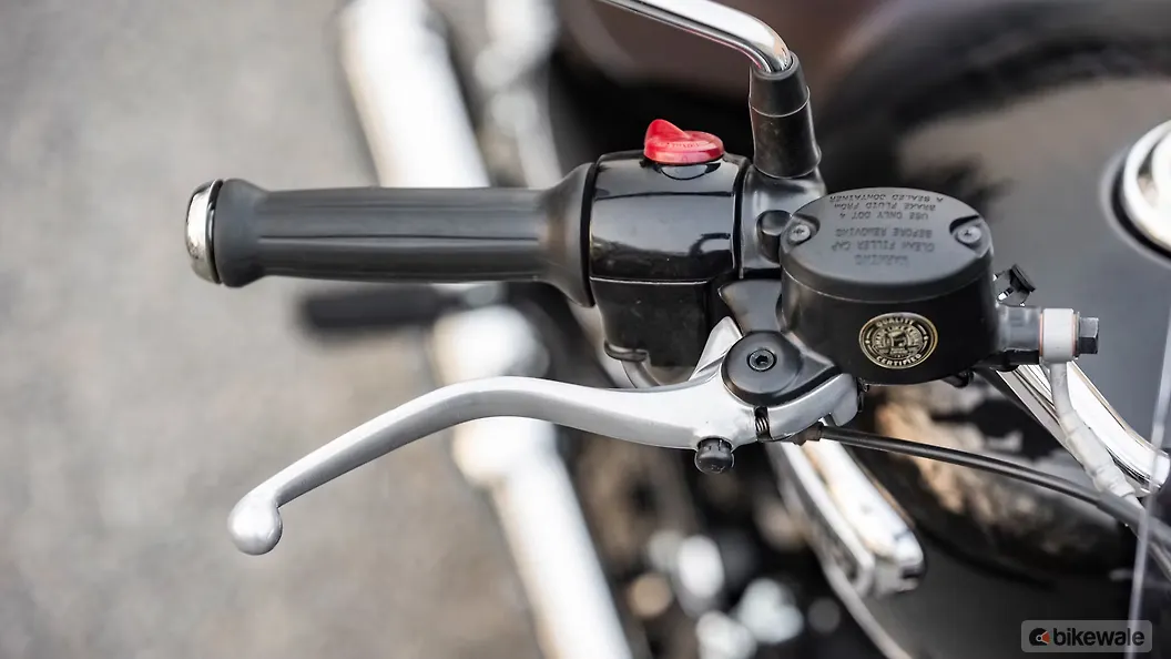 Royal Enfield Meteor 350 Front Brake Lever Image – BikeWale