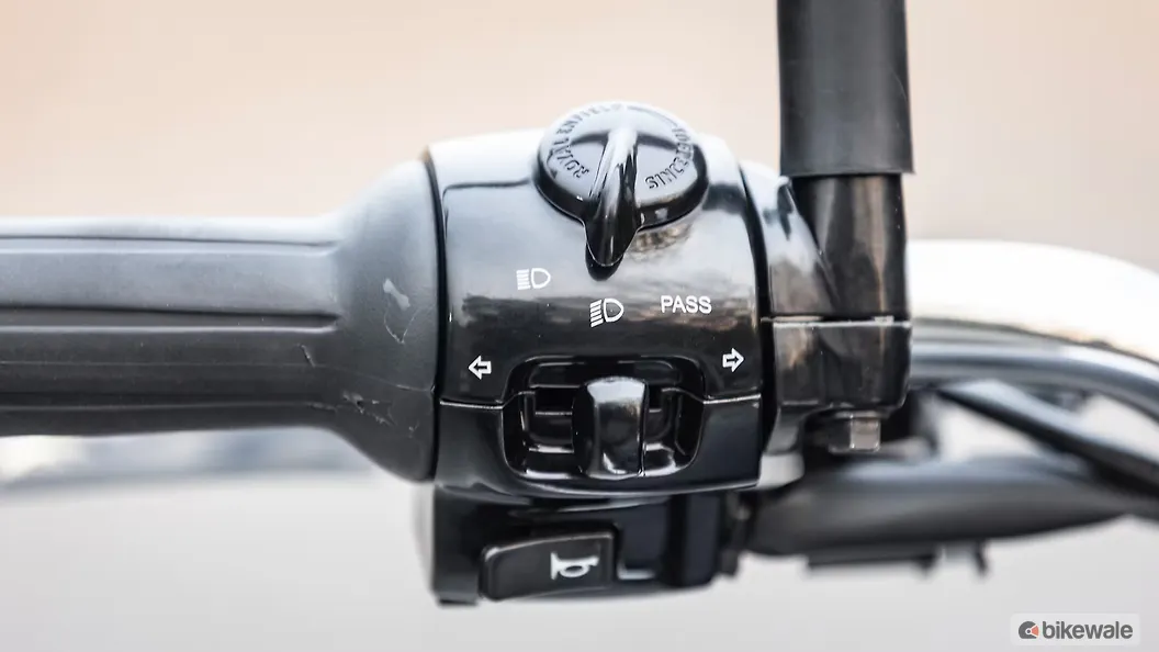 Royal Enfield Meteor 350 Front Brake Lever Image – BikeWale