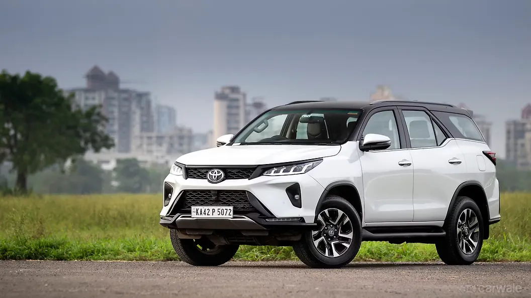 Fortuner Legender Left Front Three Quarter Image, Fortuner Legender ...
