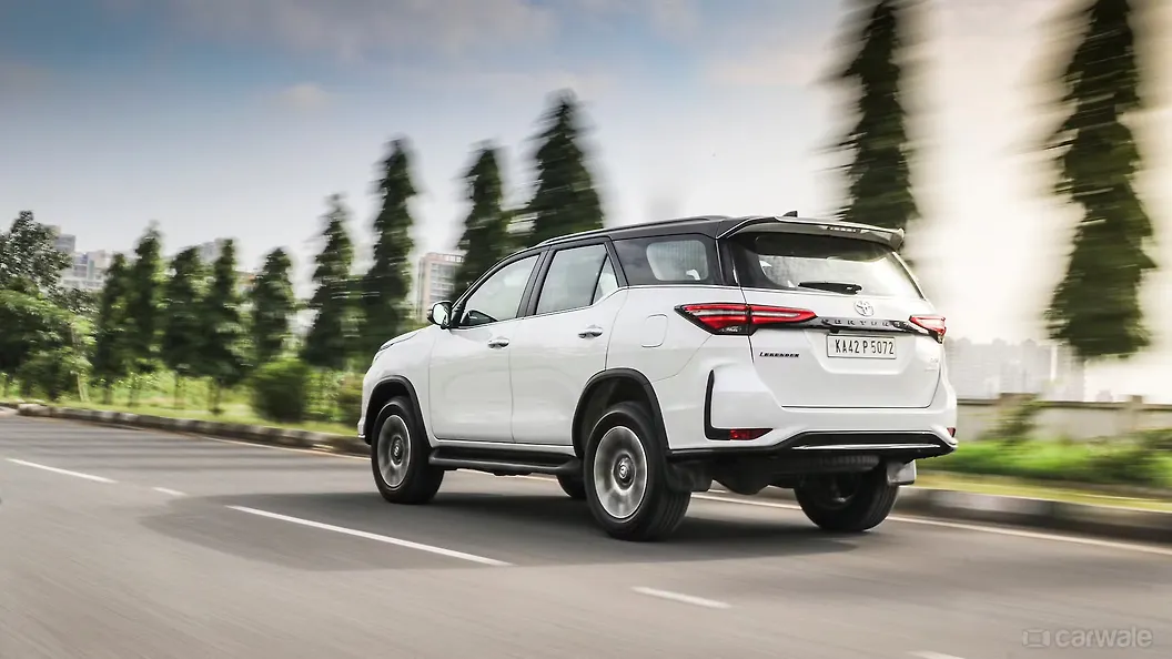 Fortuner Legender Left Rear Three Quarter Image, Fortuner Legender ...