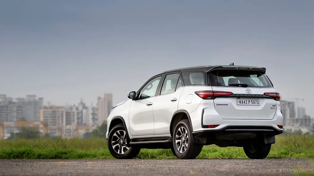 Fortuner Legender Left Rear Three Quarter Image, Fortuner Legender ...