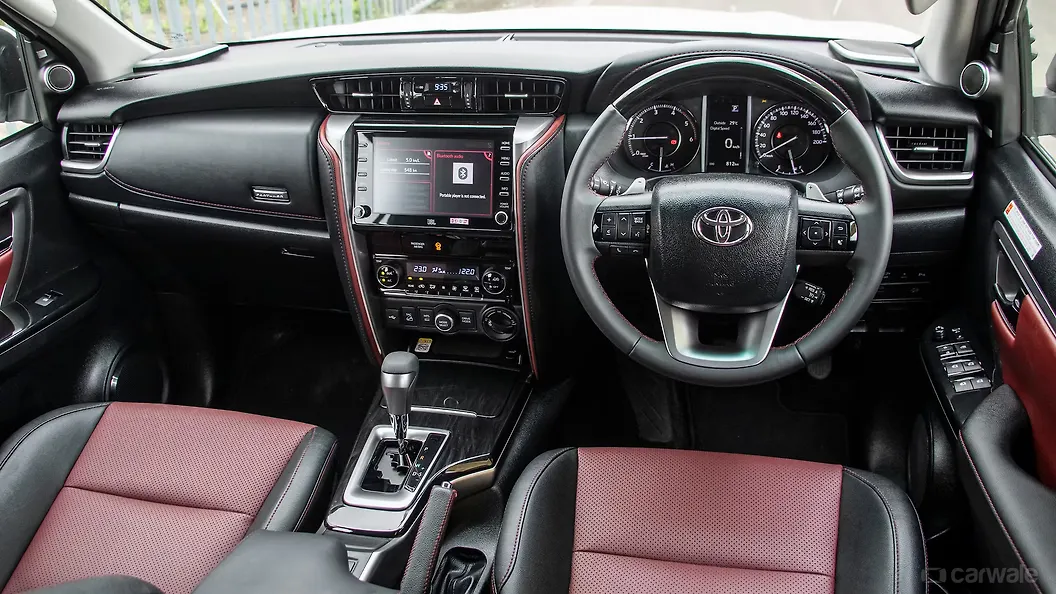 Fortuner Legender Dashboard Image, Fortuner Legender Photos in India ...