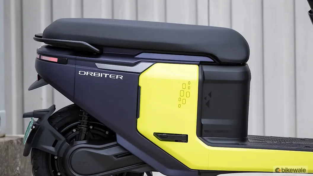 TVS Orbiter Handlebar Image – BikeWale