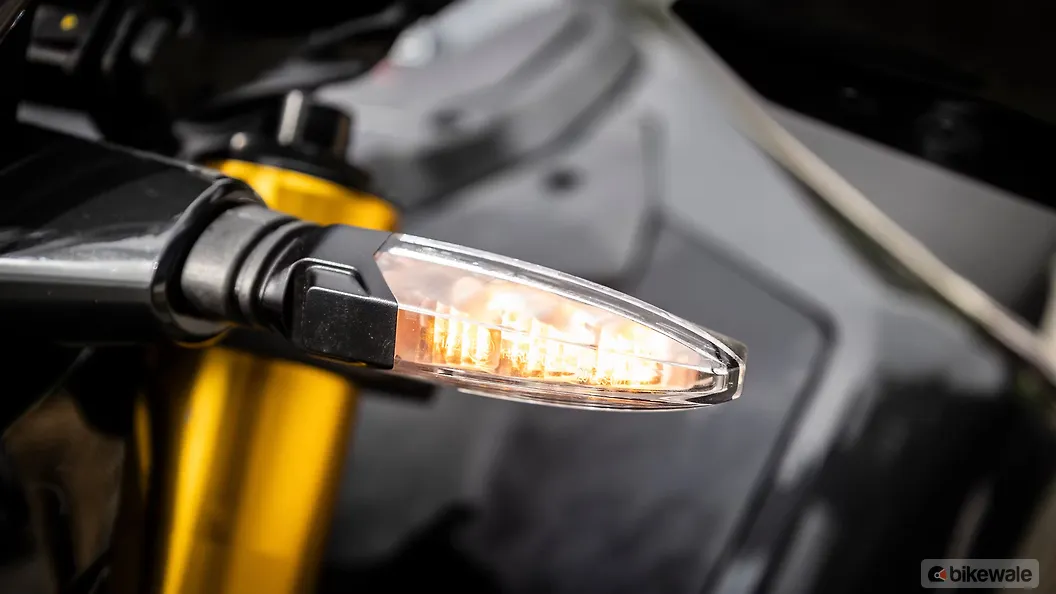 Ultraviolette X47 Crossover Front Turn Indicators Image – BikeWale