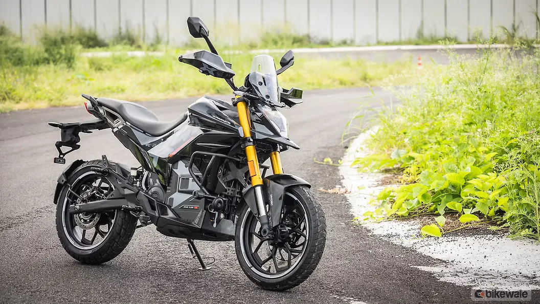 Ultraviolette X47 Crossover Right Front Three Quarter Image – BikeWale