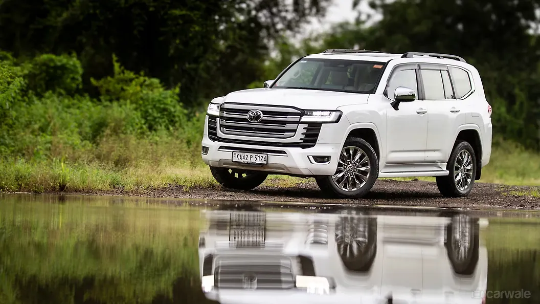 Land Cruiser Left Front Three Quarter Image, Land Cruiser Photos in ...