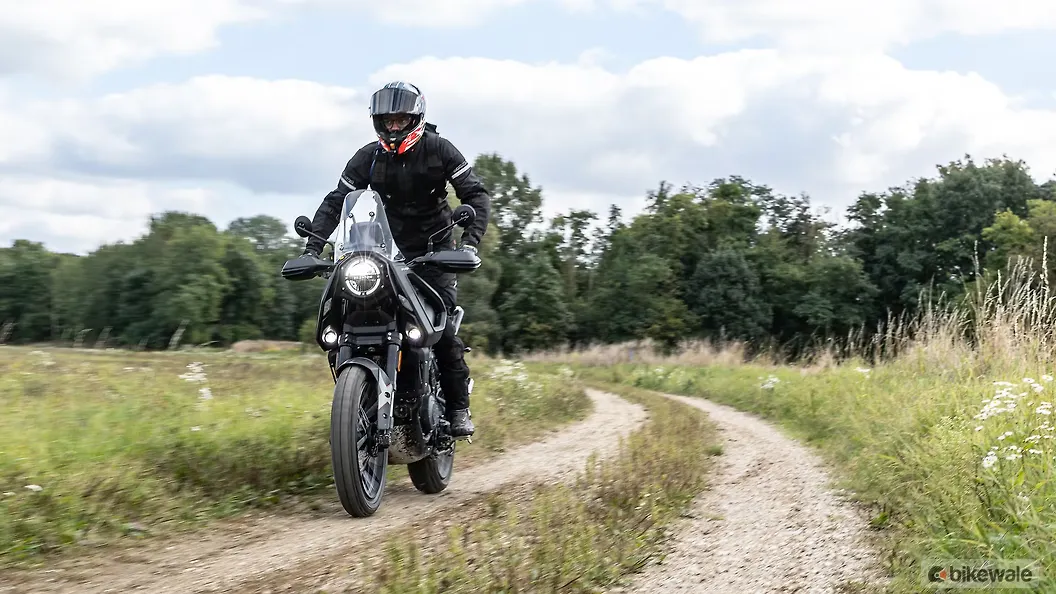 Brixton Motorcycles Crossfire 500 Storr Right Side View Image – BikeWale