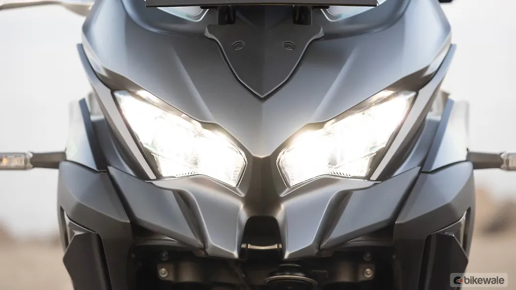 Kawasaki Versys 1100 Head Light Image – BikeWale