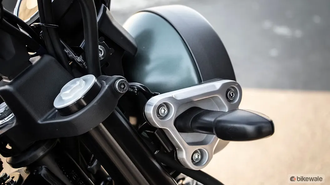 Yamaha XSR 155 Front Suspension Preload Adjuster Image – BikeWale