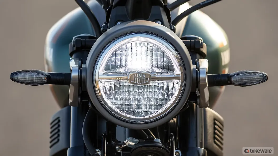 Yamaha XSR 155 Head Light Image – BikeWale