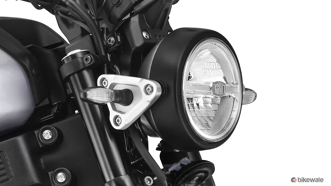 Yamaha XSR 155 Left Front Three Quarter Image – BikeWale