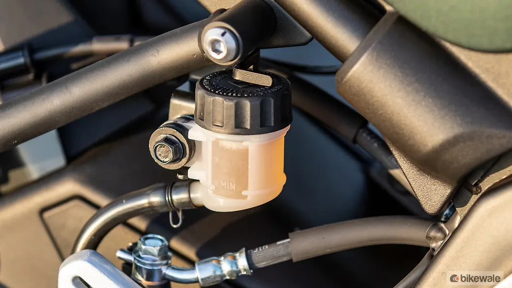 Yamaha XSR 155 Fuel Tank Image – BikeWale