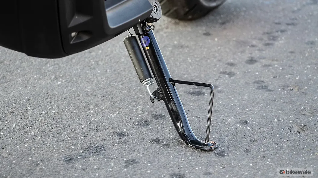 Yamaha XSR 155 Side Stand Image – BikeWale