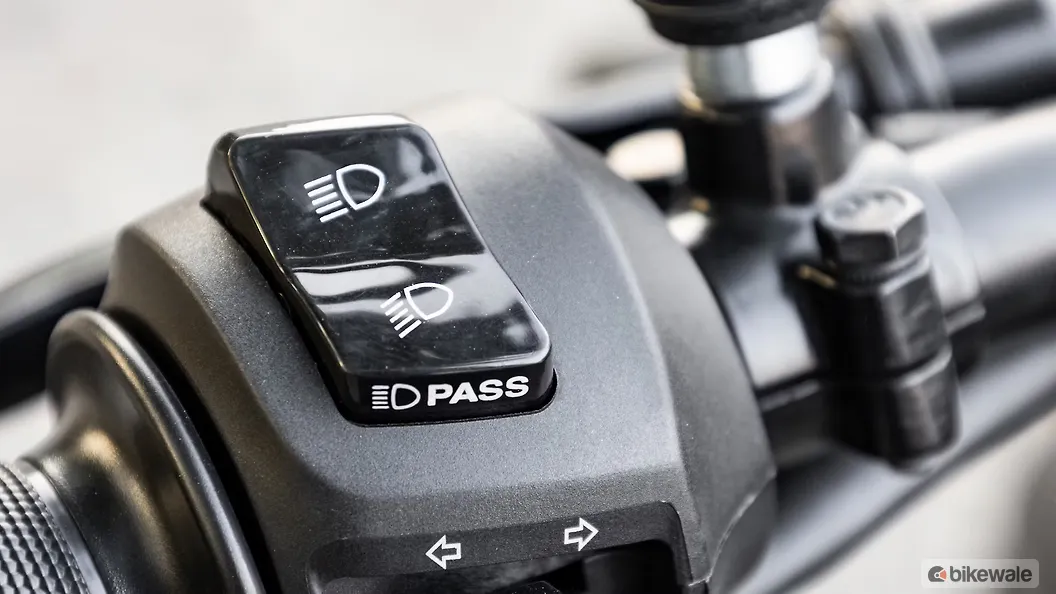 Yamaha FZ Rave High Beam Low Beam Switch Image – BikeWale