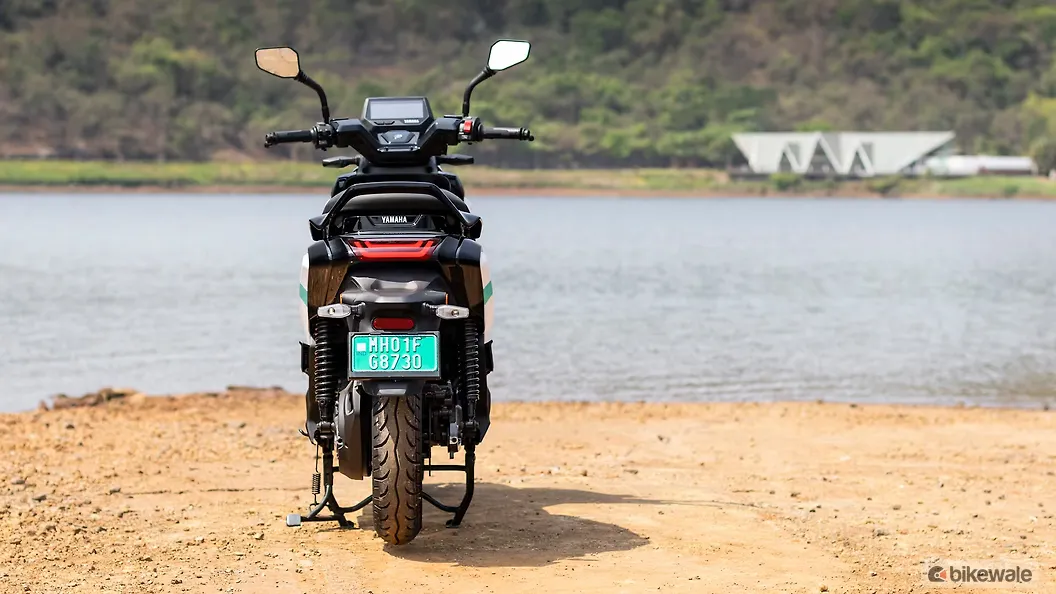 Yamaha EC 06 Left Rear Three Quarter Image – BikeWale