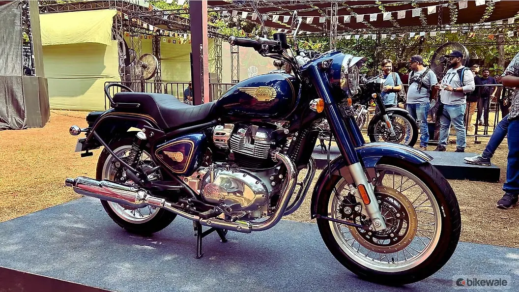 Royal Enfield Bullet 650 Right Front Three Quarter Image – BikeWale