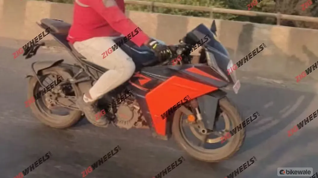 Royal Enfield Bullet 650 Right Side View Image – BikeWale