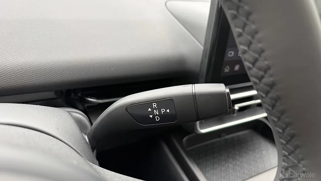 VF MPV 7 Drive Mode Buttons/Terrain Selector Image, VF MPV 7 Photos in ...