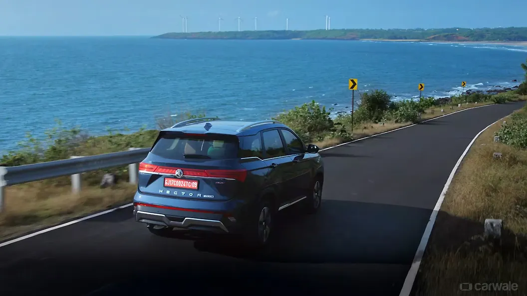 Hector Plus Right Rear Three Quarter Image, Hector Plus Photos in India ...