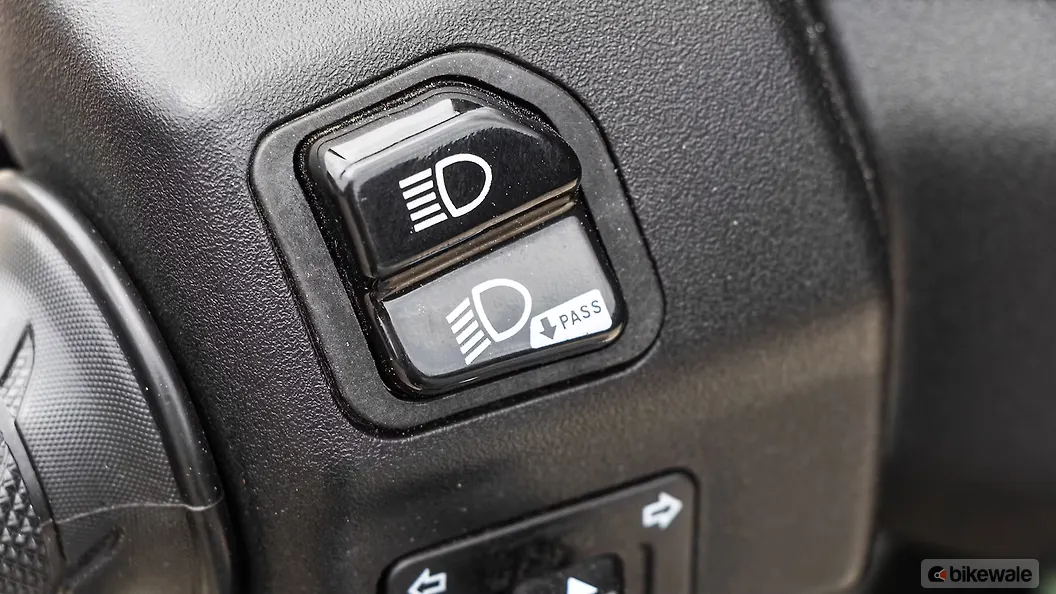 Suzuki E Access High Beam Low Beam Switch Image – BikeWale
