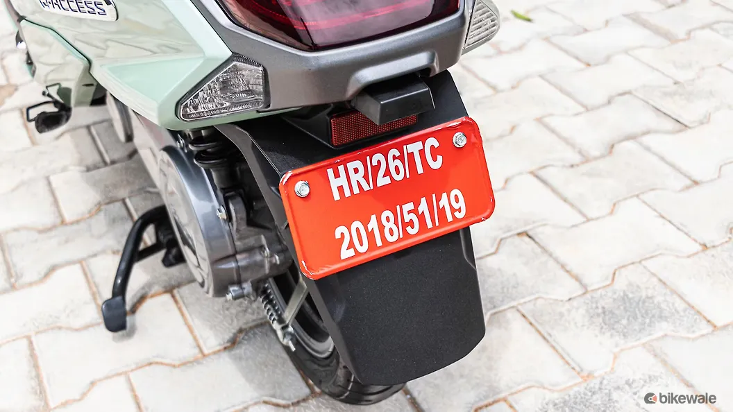 Suzuki E Access Rear Turn Indicators Image – BikeWale