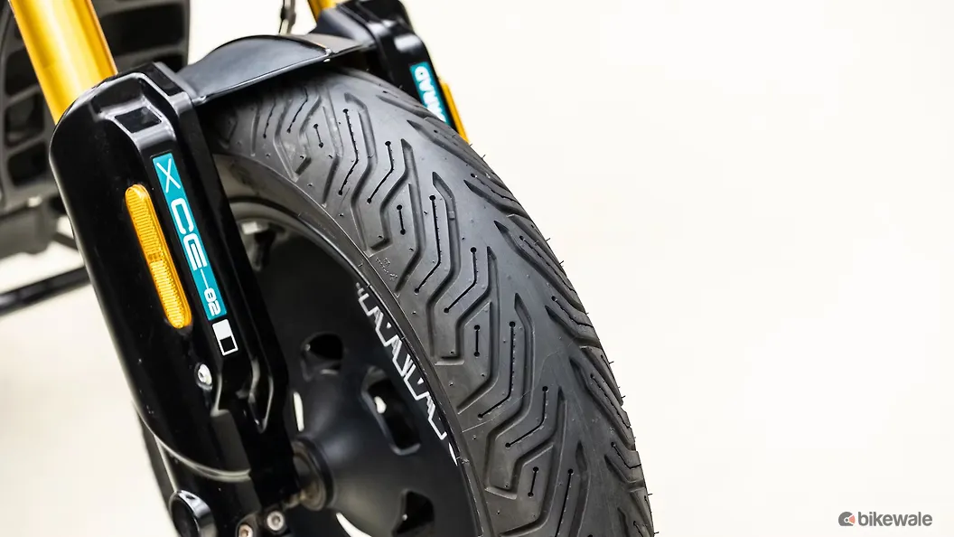 BMW CE 02 Front Fender Image – BikeWale