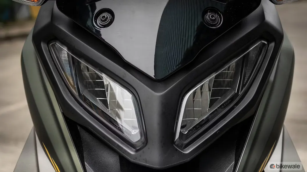 Hero Xoom 160 Tail Light Image – BikeWale