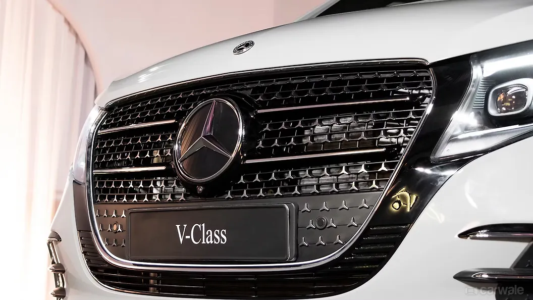 V-Class Side Glass Housing Image, V-Class Photos in India - CarWale