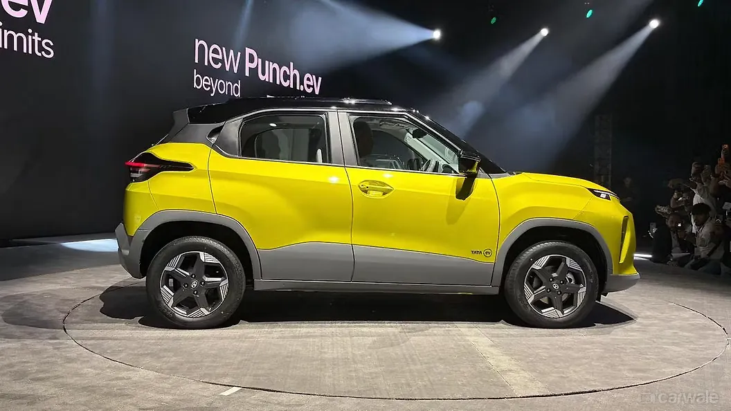 Tata Punch EV Images - Punch EV Interior & Exterior Photo Gallery [20 ...