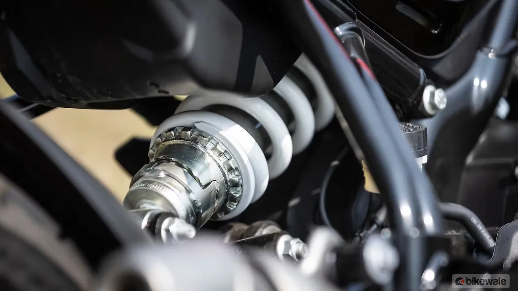 Royal Enfield Guerrilla 450 Rear Suspension Spring Preload Setting ...