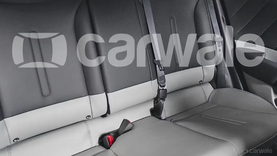 New i20 Left Front Three Quarter Image, New i20 Photos in India - CarWale