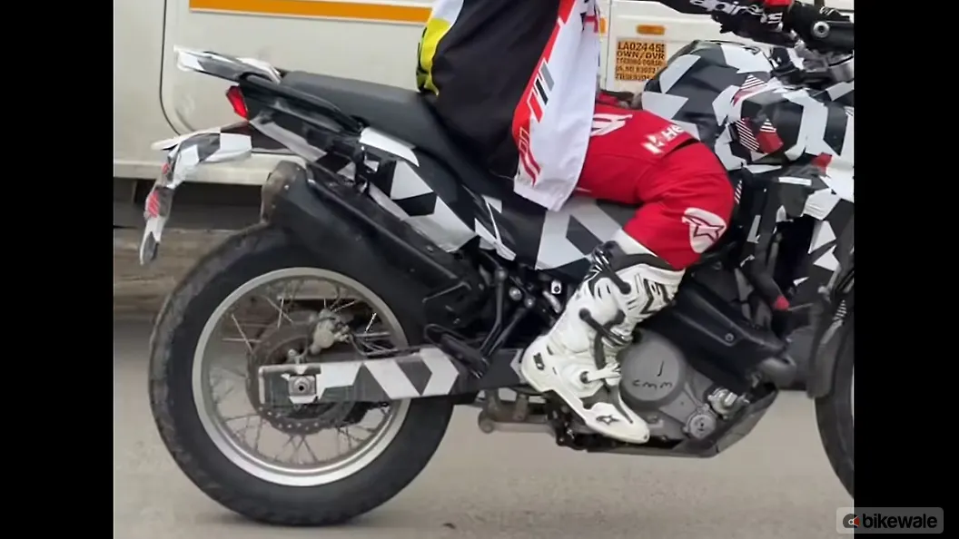 Hero Xpulse 421 Right Side View Image – BikeWale