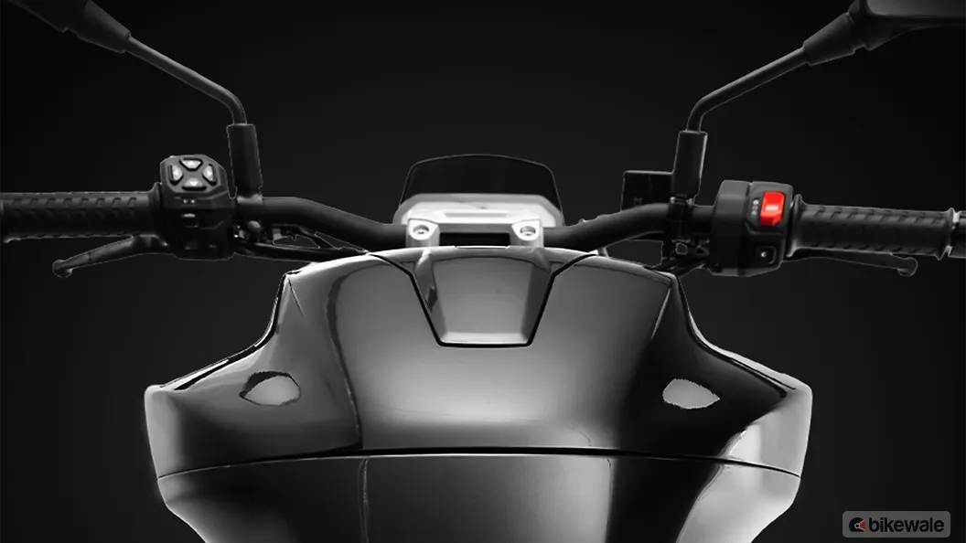 Aprilia Tuono 457 Front Brake Image – BikeWale