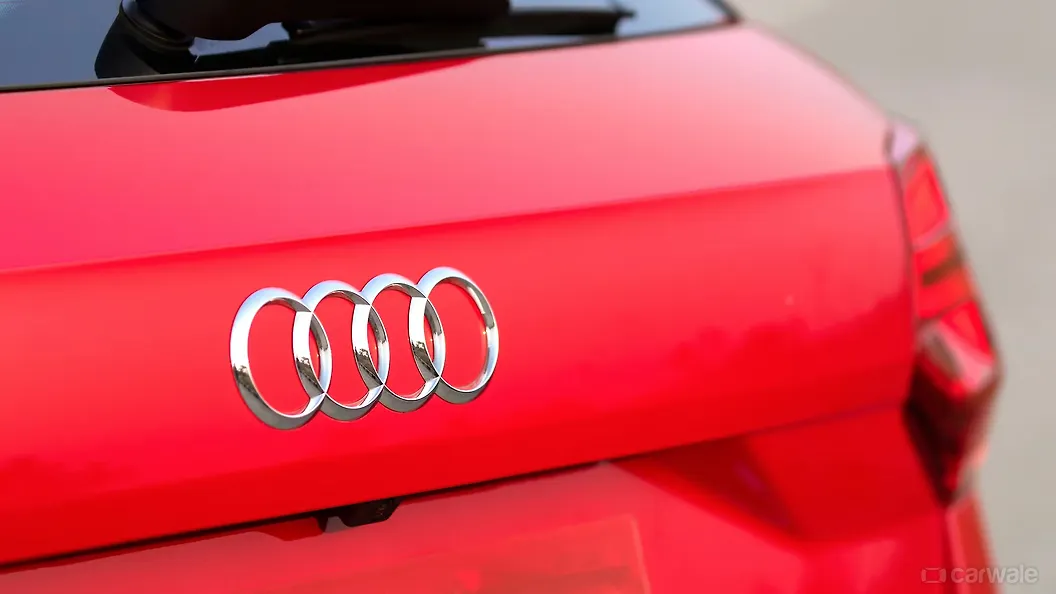 Q2 Rear Logo Image, Q2 Photos in India - CarWale