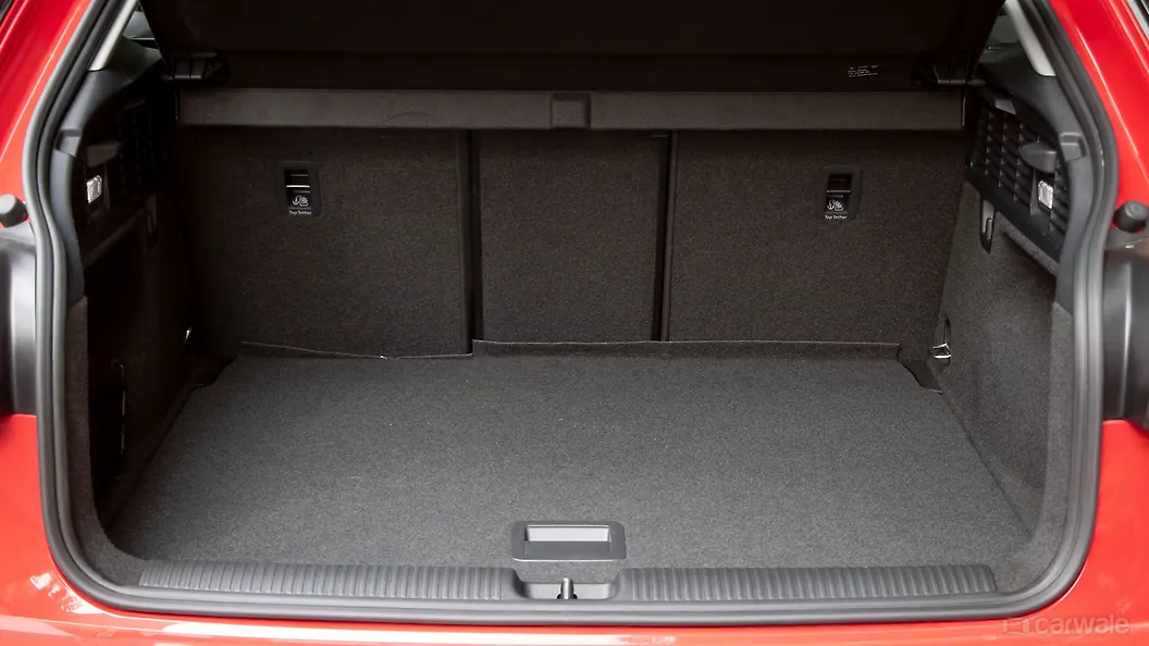 Q2 Bootspace Image, Q2 Photos in India - CarWale