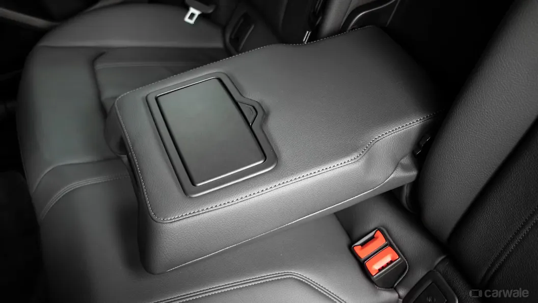 Q2 Rear Row Centre Arm Rest Image, Q2 Photos in India - CarWale