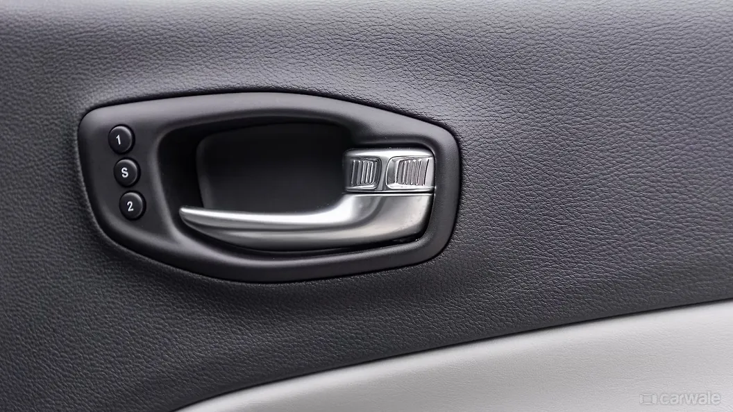Compass [2017-2021] Front Right Door Pad Handle Image, Compass [2017 ...