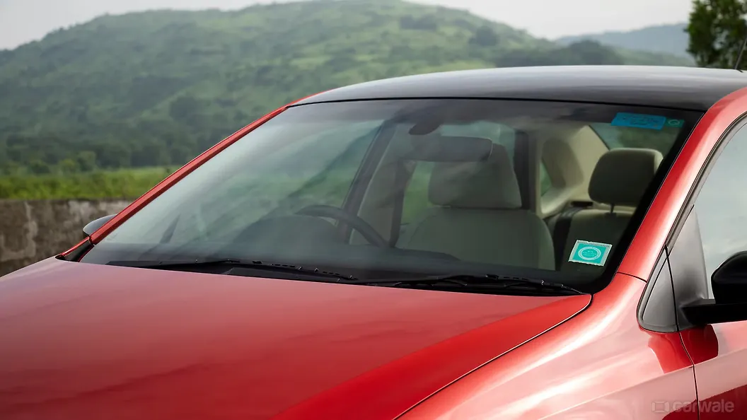 Vento Front Windshield/Windscreen Image, Vento Photos in India - CarWale