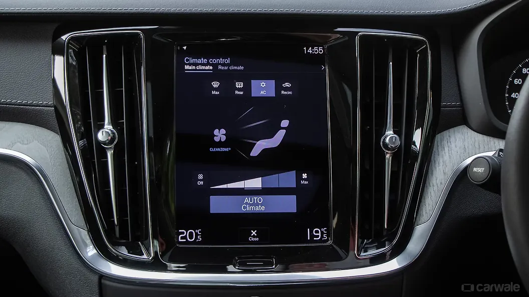 S60 Infotainment System Image, S60 Photos in India - CarWale