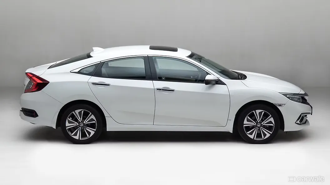 Civic Right Side View Image, Civic Photos in India - CarWale