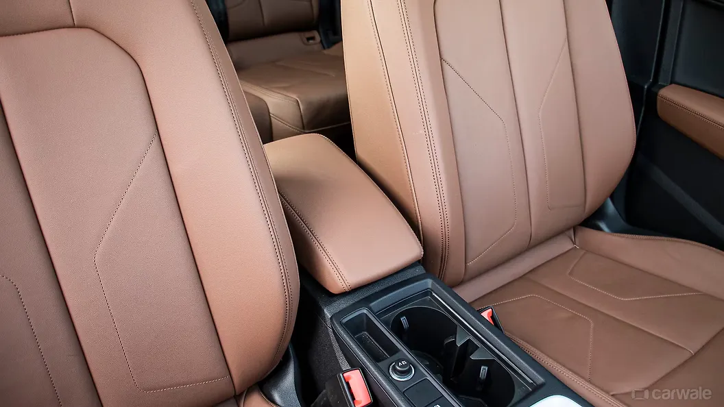 Q3 Front Centre Arm Rest Image, Q3 Photos in India - CarWale