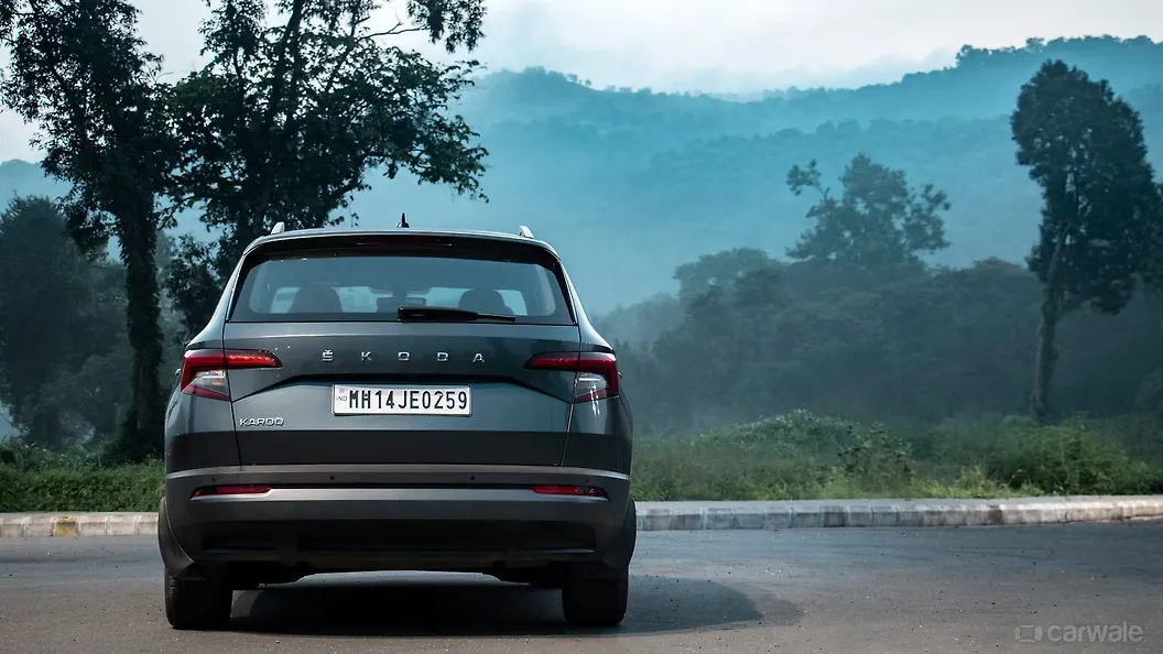 Karoq Rear View Image, Karoq Photos in India - CarWale