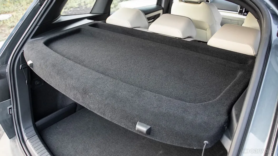 Karoq Bootspace with Parcel Tray/Retractable Image, Karoq Photos in ...