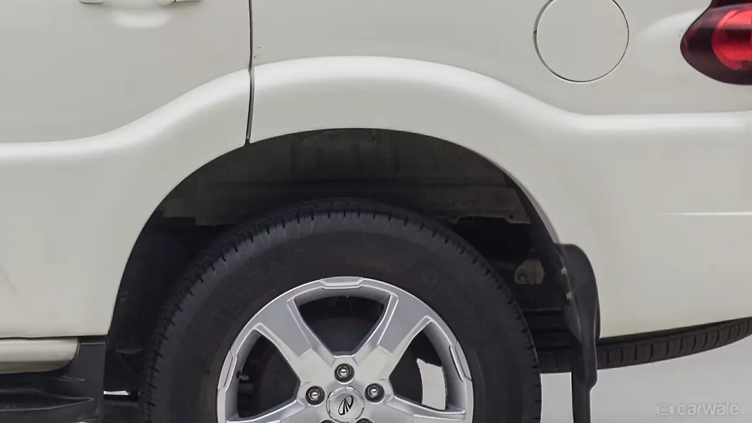 Scorpio 2021 Rear Fender Image, Scorpio 2021 Photos in India - CarWale