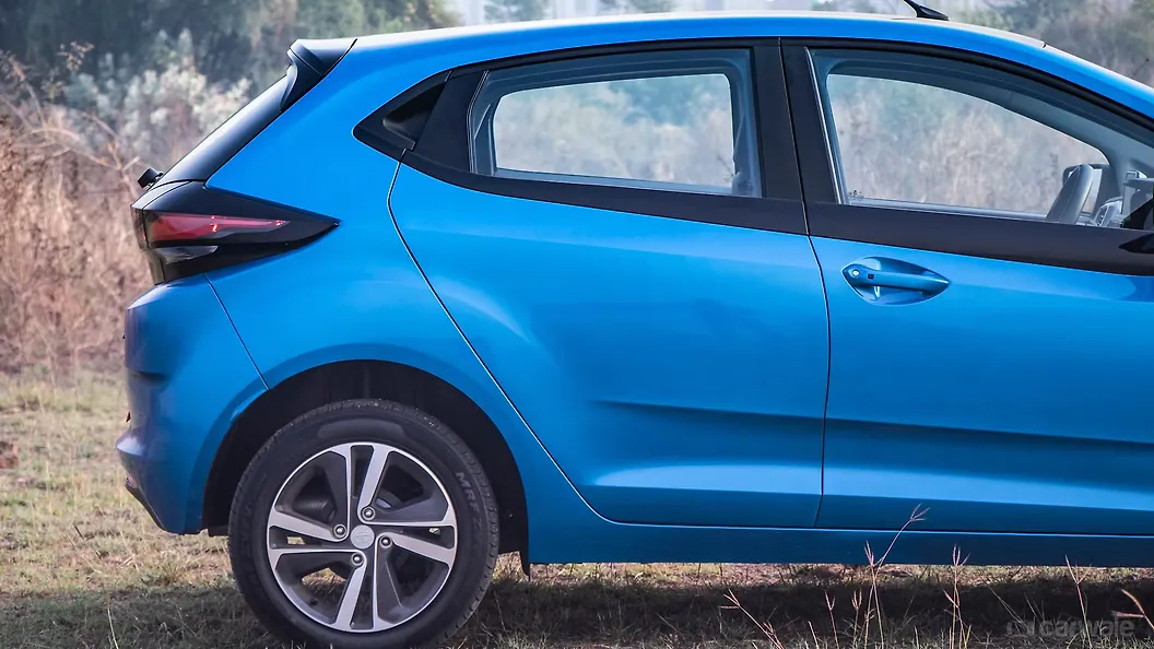 Altroz Rear Door Image, Altroz Photos in India - CarWale