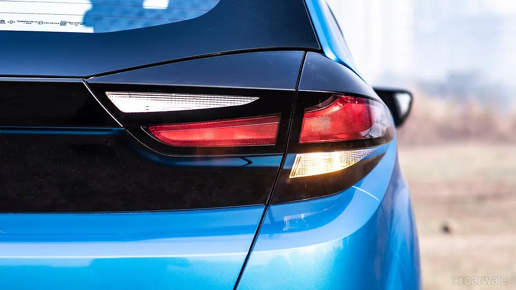 Altroz Rear Signal/Blinker Light Image, Altroz Photos in India - CarWale