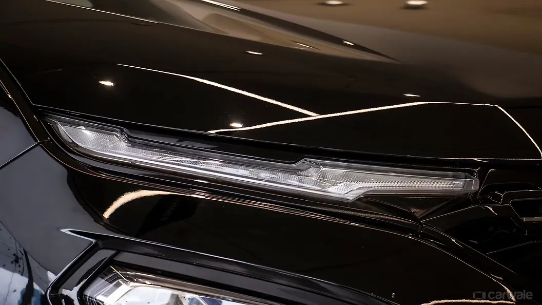 Harrier Daytime Running Lamp (DRL) Image, Harrier Photos in India - CarWale