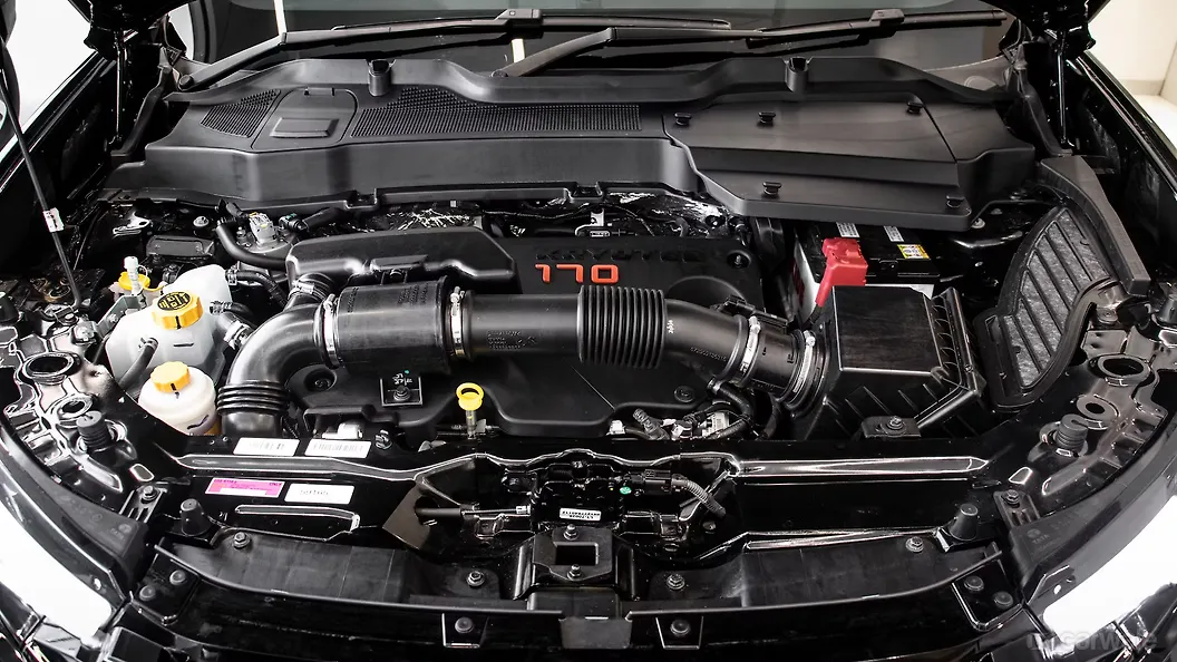 Harrier Engine Shot Image, Harrier Photos in India - CarWale