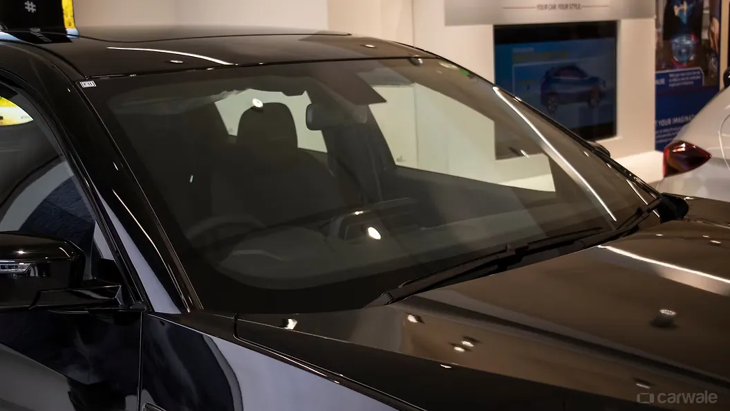 Harrier Rear Quarter Glass Image, Harrier Photos in India - CarWale