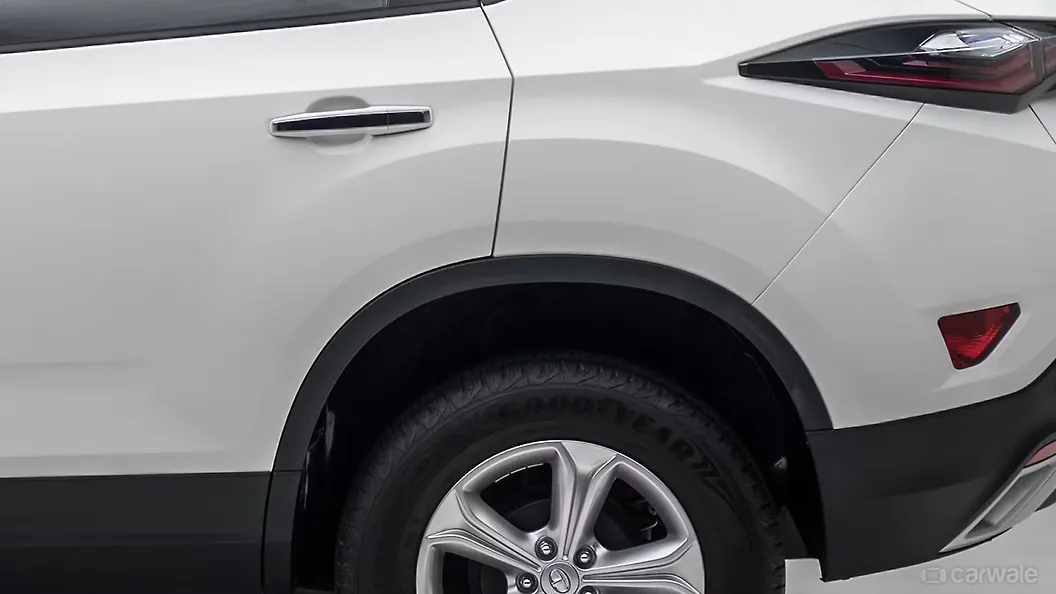 Harrier Rear Fender Image, Harrier Photos in India - CarWale